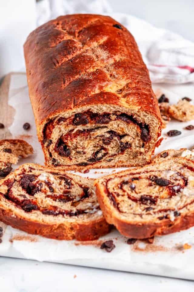 Cinnamon Raisin Swirl Bread - Aberdeen's Kitchen