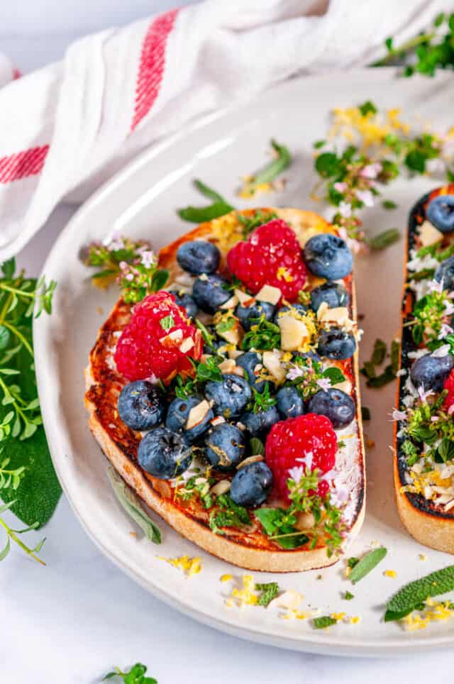 Lemon Berry Breakfast Toast - Aberdeen's Kitchen