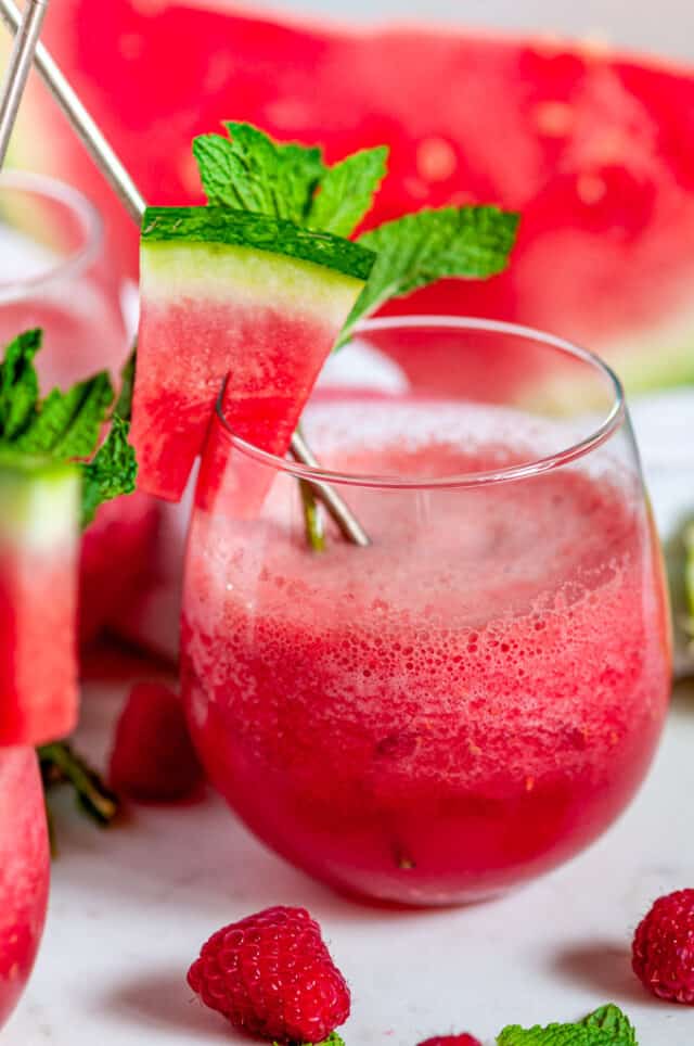 Sparkling Watermelon Raspberry Slushie Cocktail (Pitcher Recipe ...