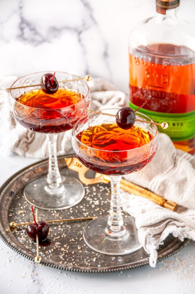 Classic Manhattan Cocktail - Aberdeen's Kitchen