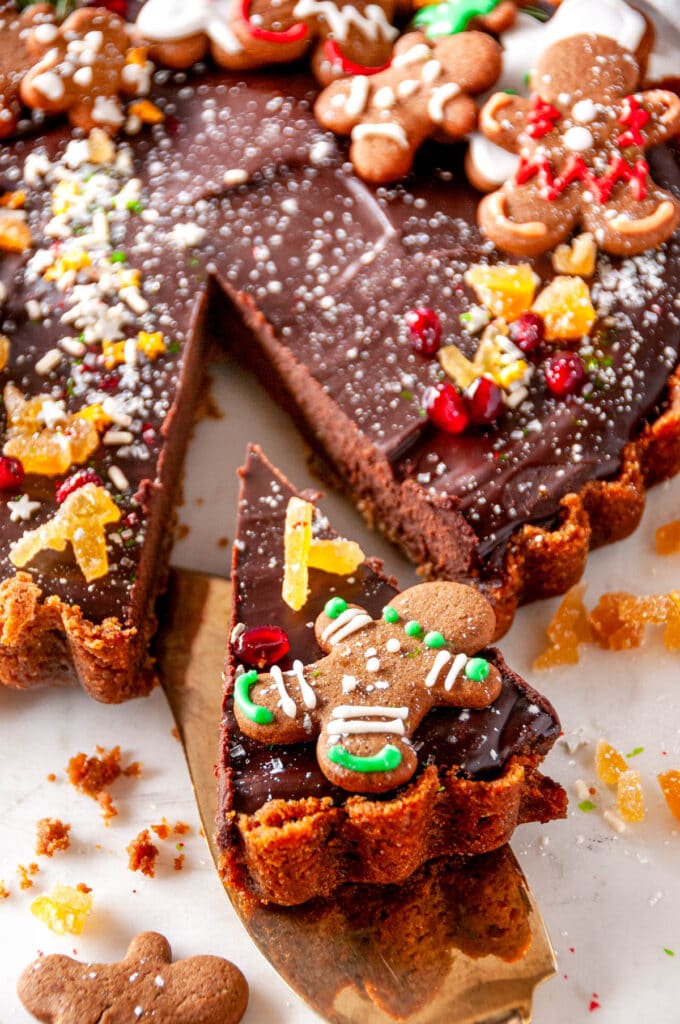 Gingerbread Chocolate Tart - Aberdeen's Kitchen