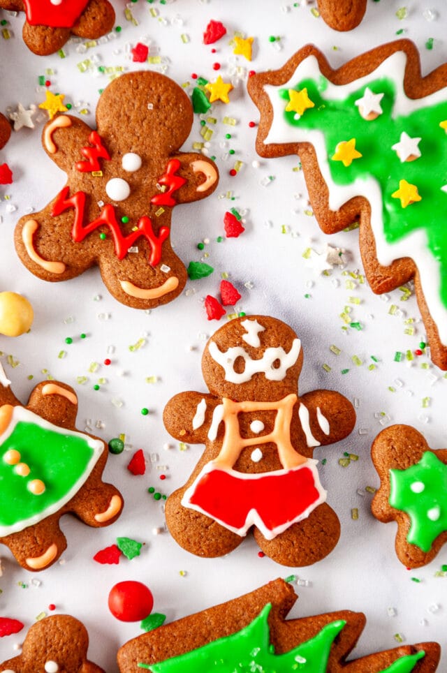 Holiday Gingerbread Cookies - Aberdeen's Kitchen
