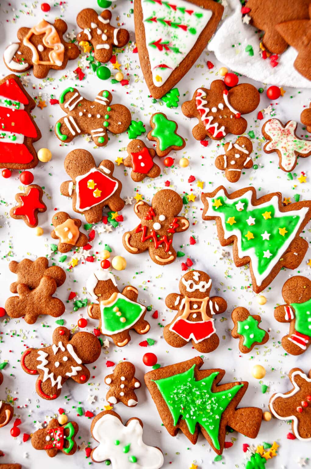 Holiday Gingerbread Cookies - Aberdeen's Kitchen
